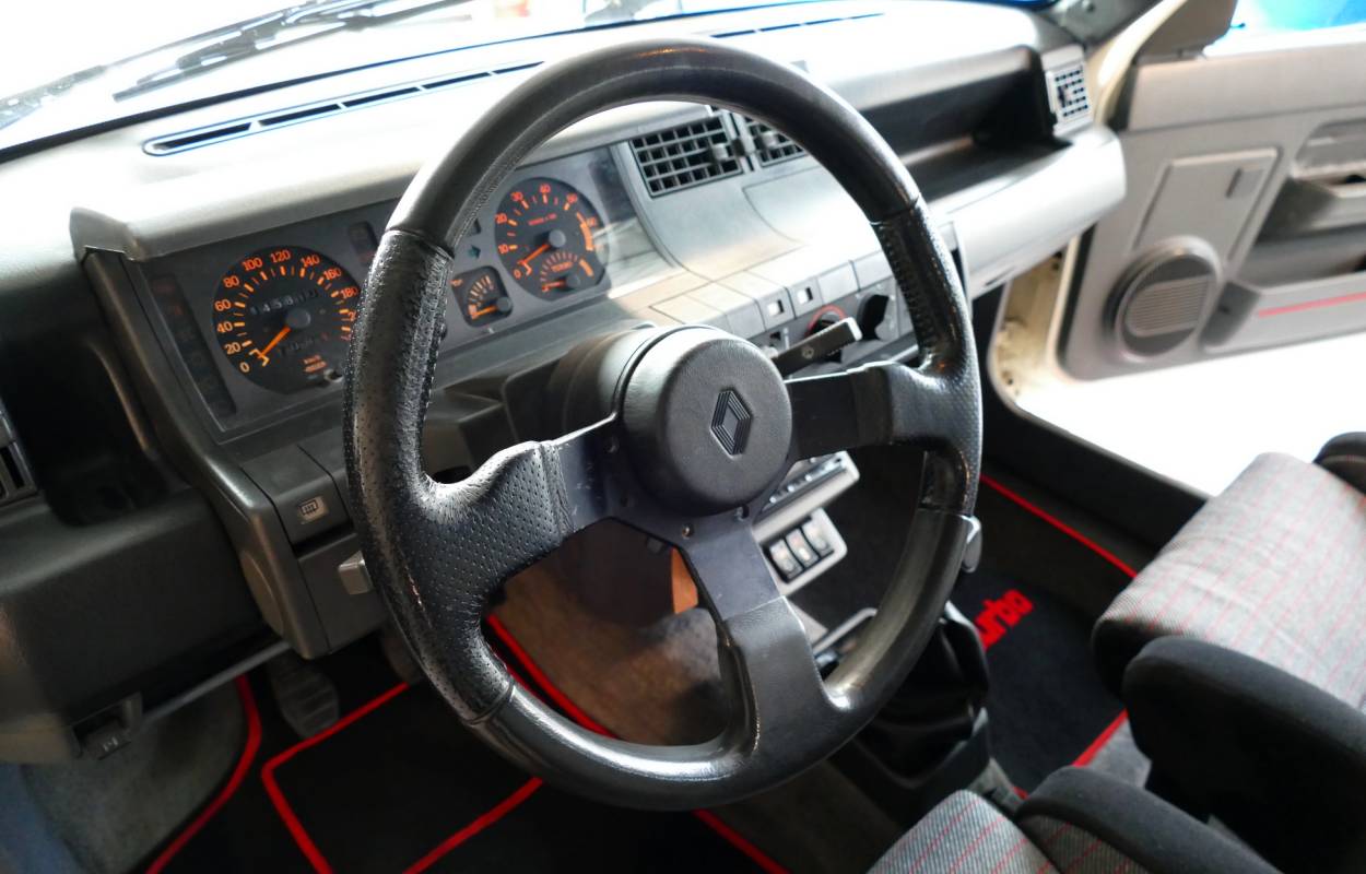 Renault Super 5 GT Turbo Phase 1 - Véhicule - Modern Vintage ...