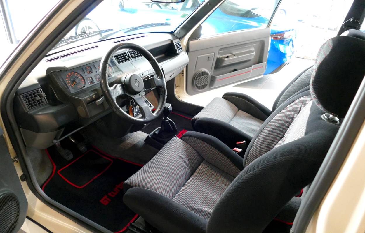 Renault Super 5 GT Turbo Phase 1 - Véhicule - Modern Vintage ...