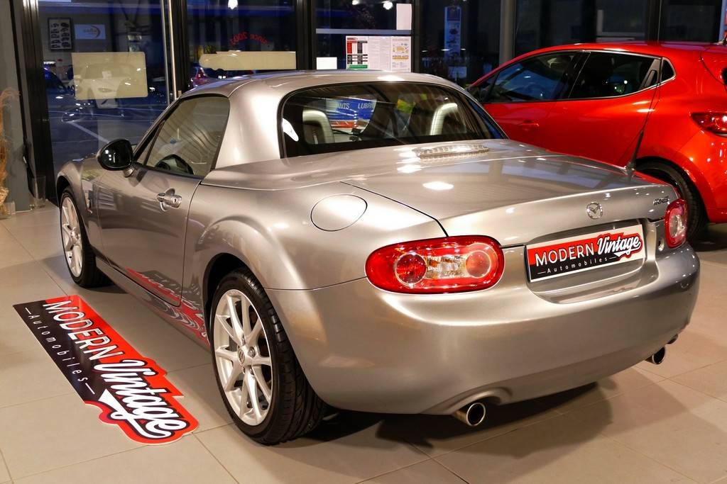Mazda MX-5 Roadster Coupe 2.0 160 Sportline - Véhicule - Modern Vintage ...