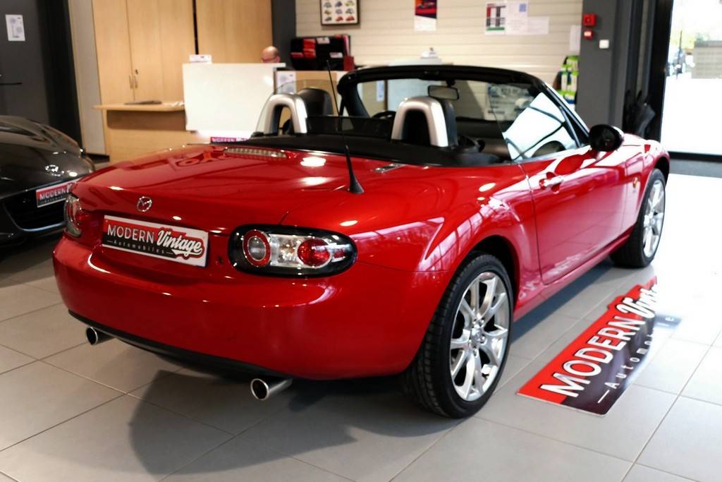 Mazda MX-5 3rd Generation 2.0 160 - Véhicule - Modern Vintage ...