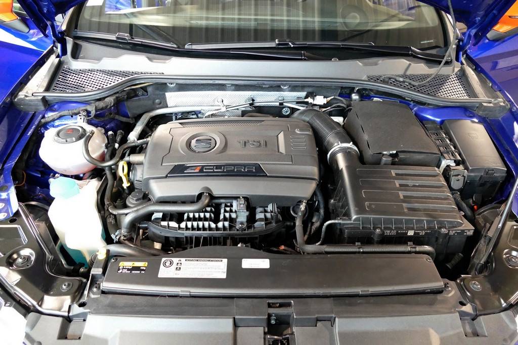 Seat Leon Cupra 2.0 TSI 300cv Pack Performance Cupra Orange - Véhicule ...