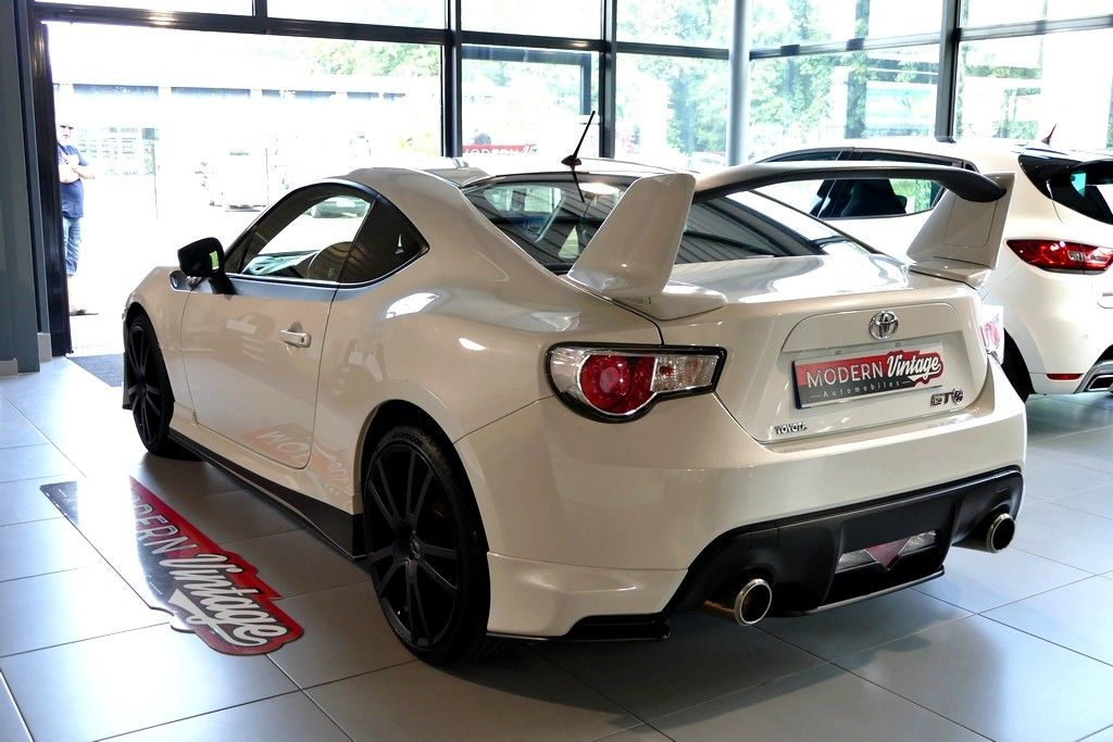 Toyota GT86 2.0 D-4S 200cv Pack Aéro - Véhicule - Modern Vintage ...