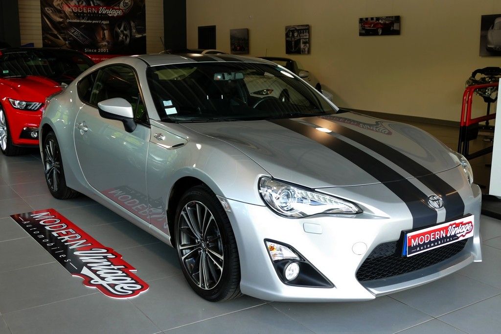 Toyota GT86 2.0 D-4S 200cv - Véhicule - Modern Vintage Automobiles ...